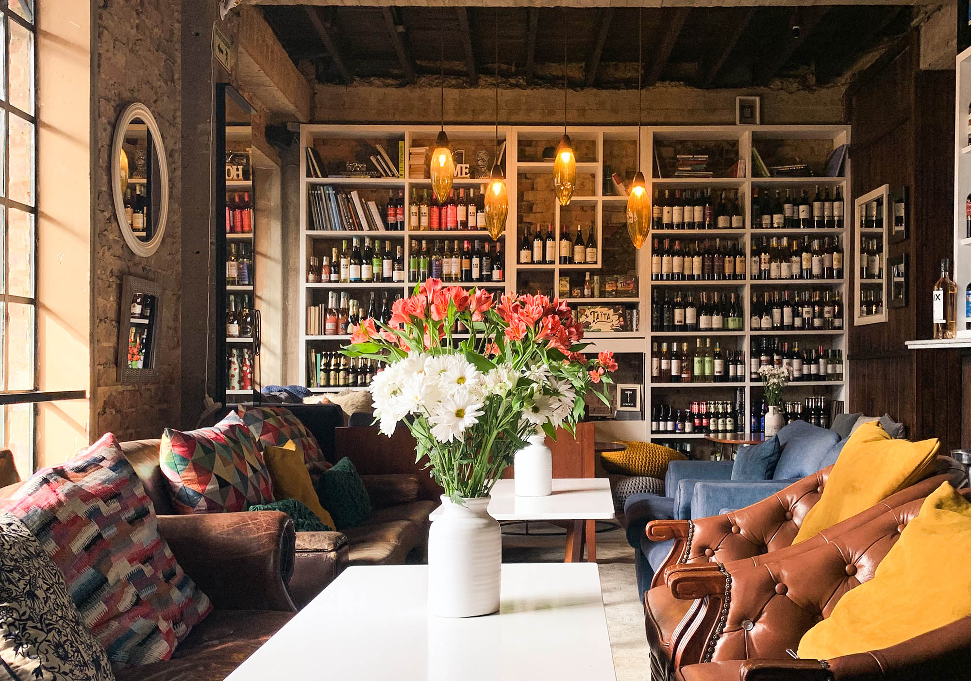 CAVA Vinos – Cava Wine Bar